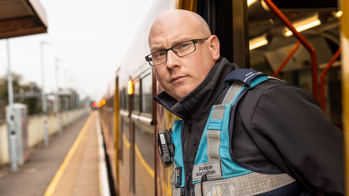 ‎Episode 1 - Fare Dodgers: At War with the Law (Series 2, Episode 1 ...