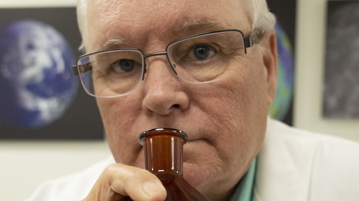 George Aldrich - Extraordinary Humans (Series 2, Episode 1) - Apple TV (CZ)