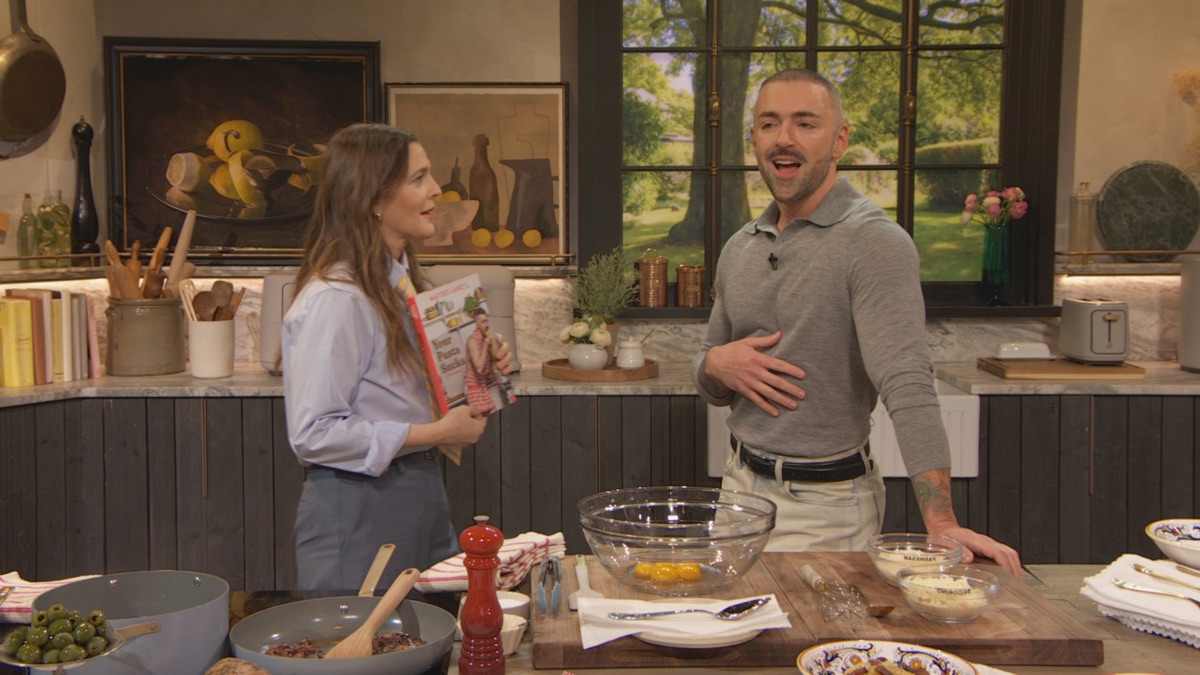 Matteo Lane - The Drew Barrymore Show - Apple TV