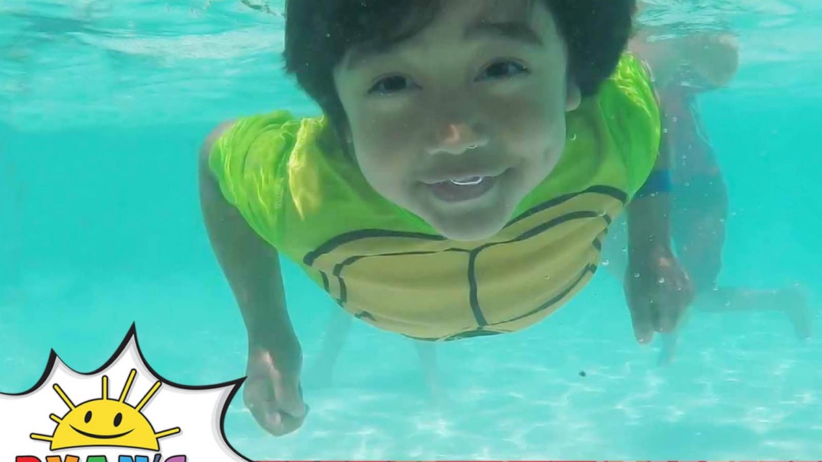 Ryan’s Pool Toy and Water Slide Playtime! - Ryan's World (Season 16 ...