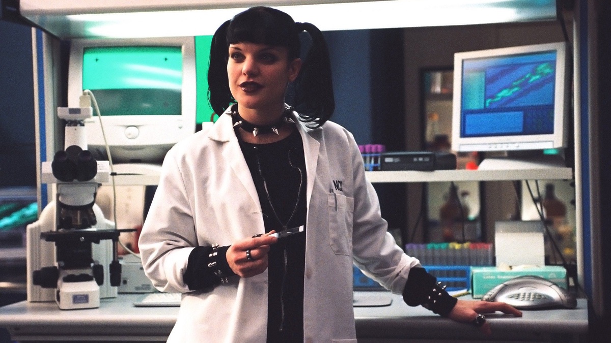 Bete Noire - NCIS (Series 1, Episode 16) - Apple TV (UK)