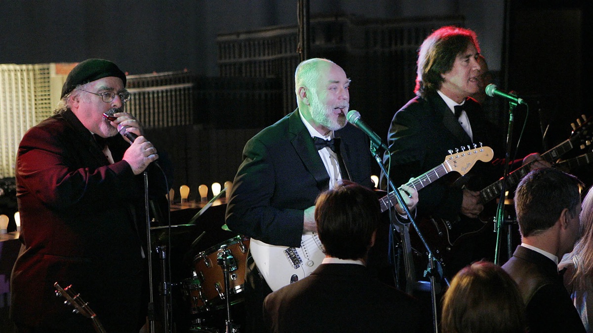 ‎Lying Down With Dogs – CSI: Vegas (Season 8, Episode 10) - Apple TV (CA)