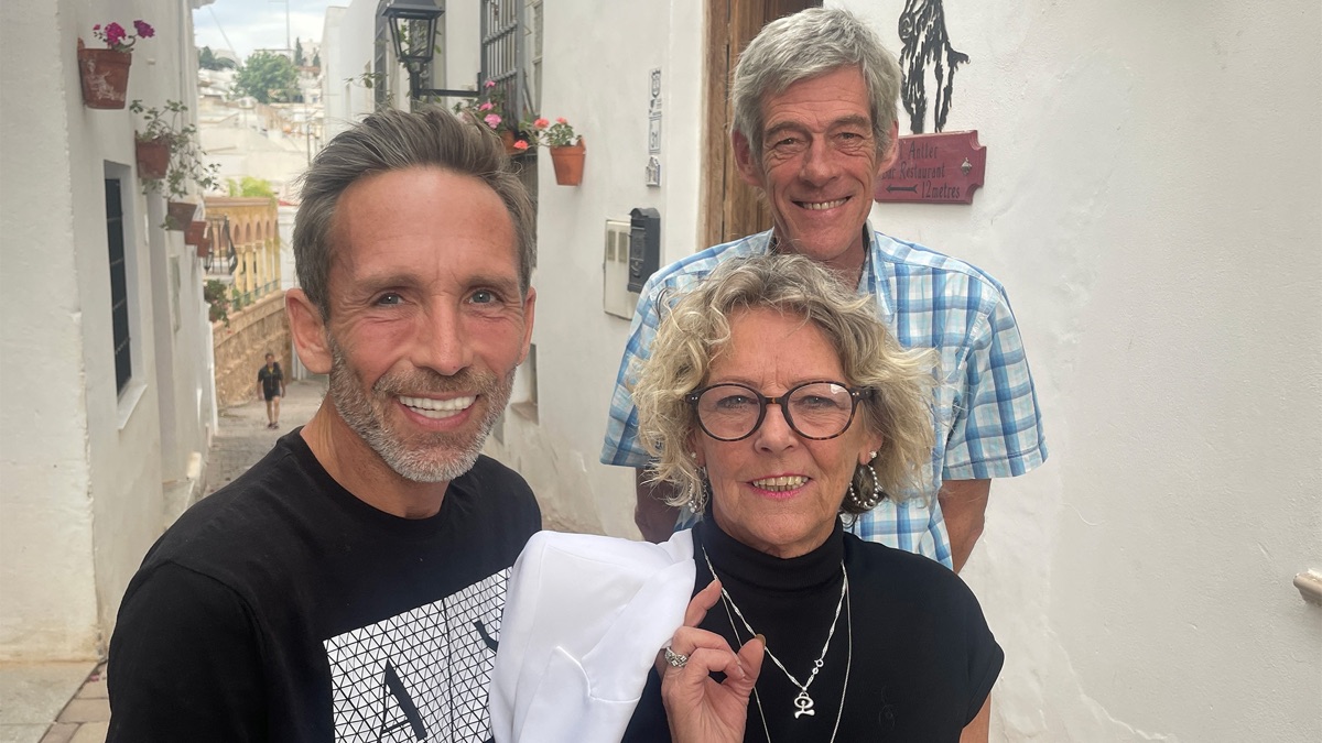 Series 9 Episode 3 - A New Life in the Sun (Series 9, Episode 3 ...