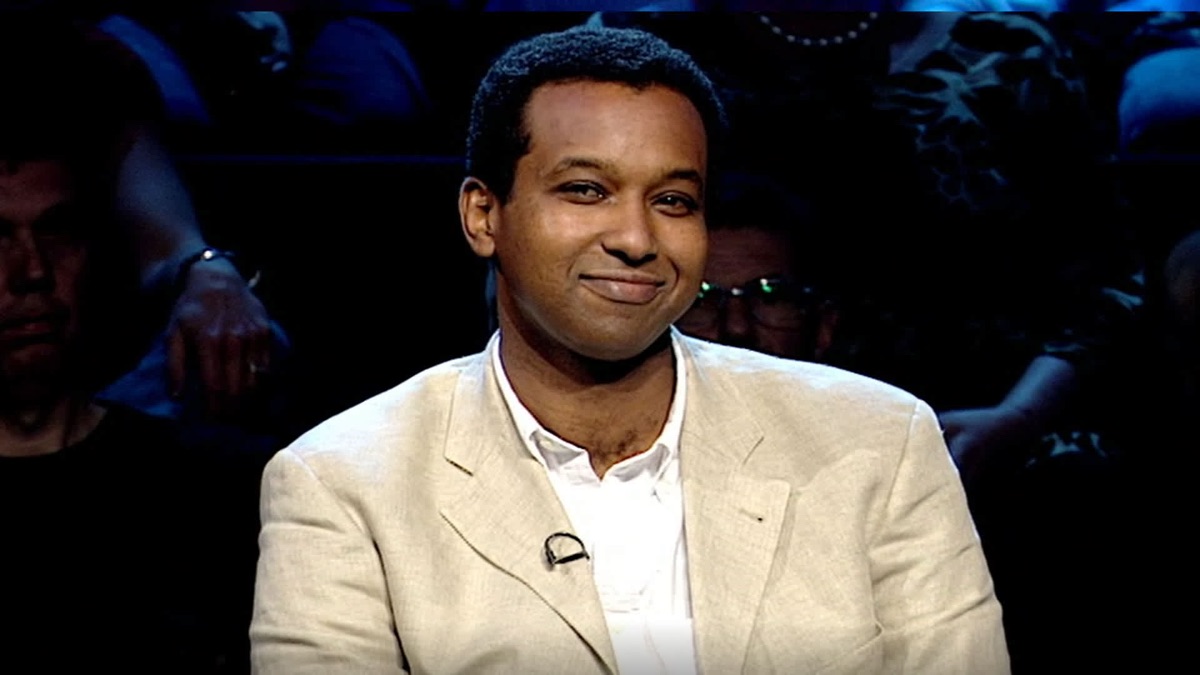 Episode 1 - Celebrity Mastermind (Series 5, Episode 1) - Apple TV (UK)