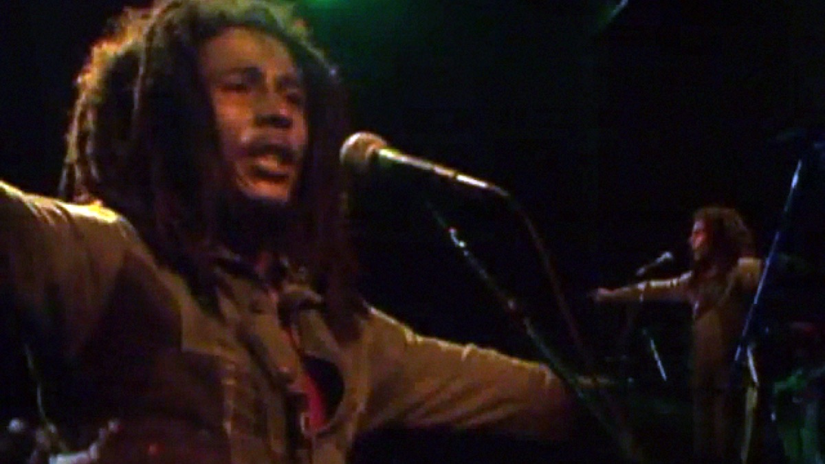 ‎Exodus (Live At The Rainbow) - Music Video by Bob Marley & The Wailers ...