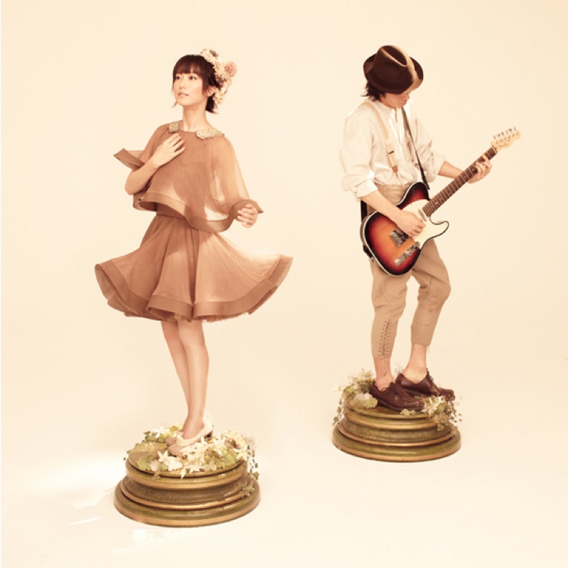 Macaron - moumoon: Song Lyrics, Music Videos & Concerts