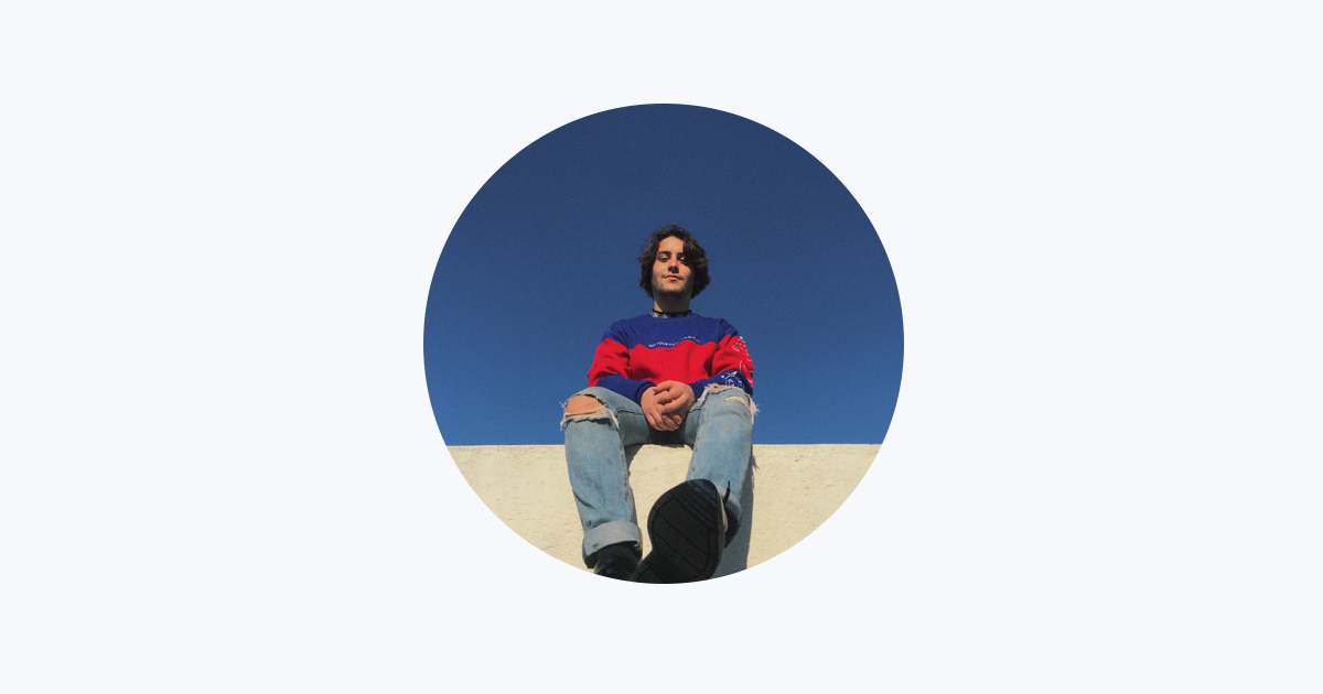 ‎Marcos Menchaca en Apple Music