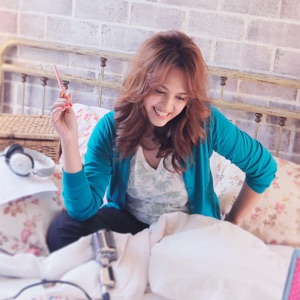 สองคนกำลังดี - Katie Pacific: Song Lyrics, Music Videos & Concerts