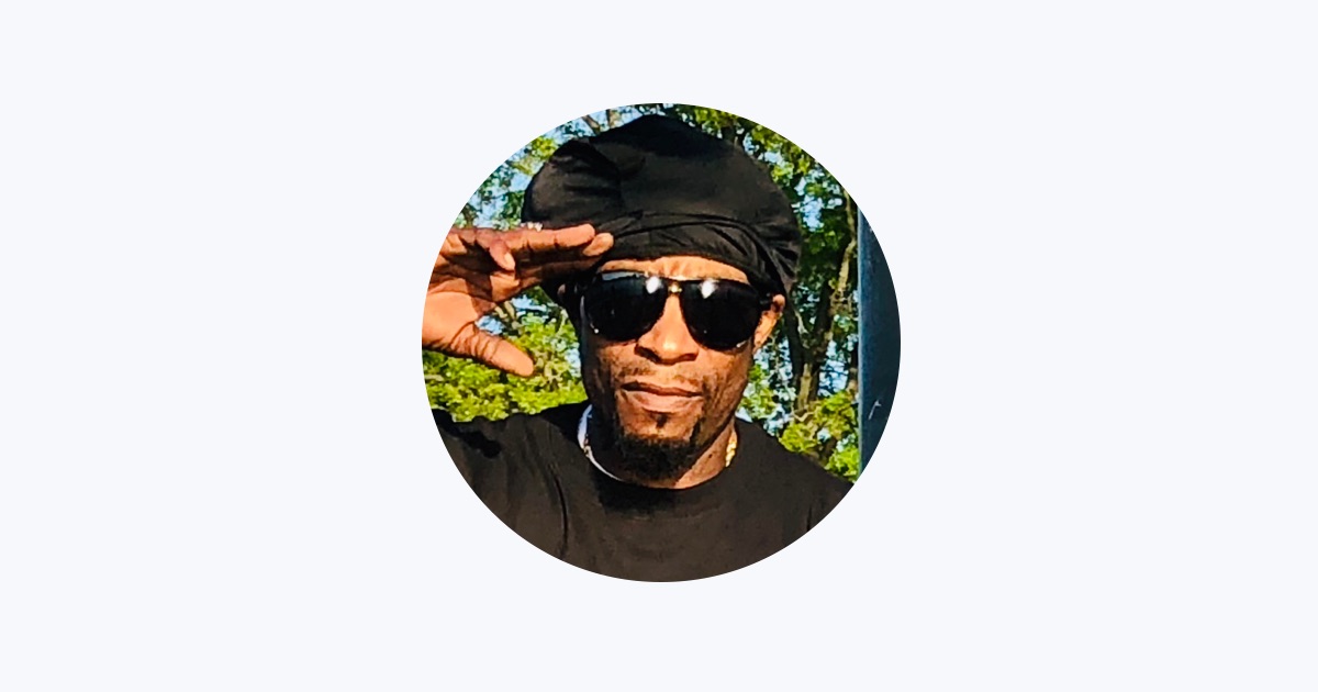 ‎Mr. Cheeks - Movies, Music, and Podcasts - Apple Snapshot