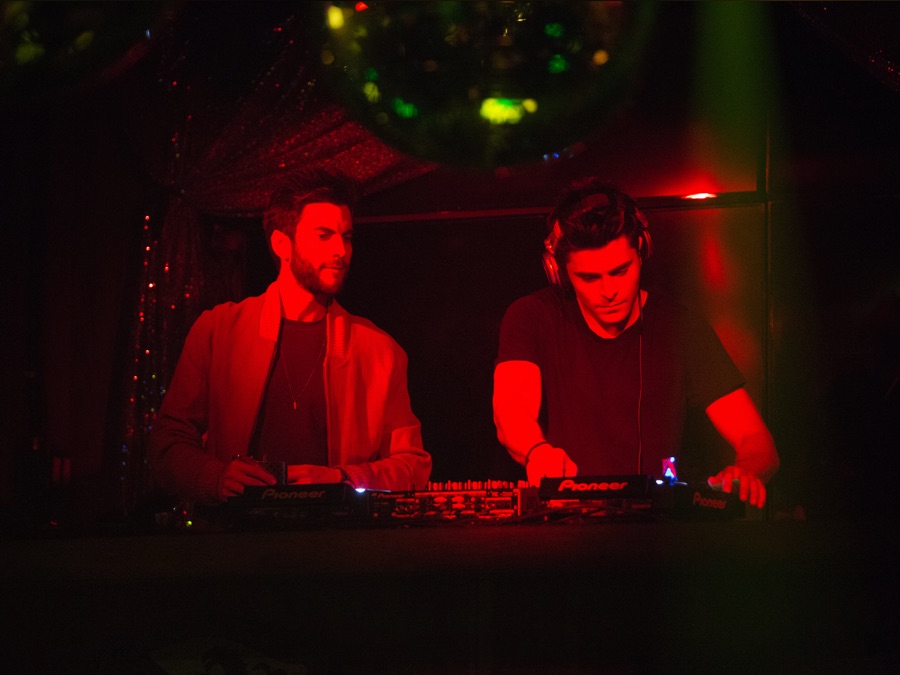 Música, Amigos y Fiesta - Apple TV (CL)