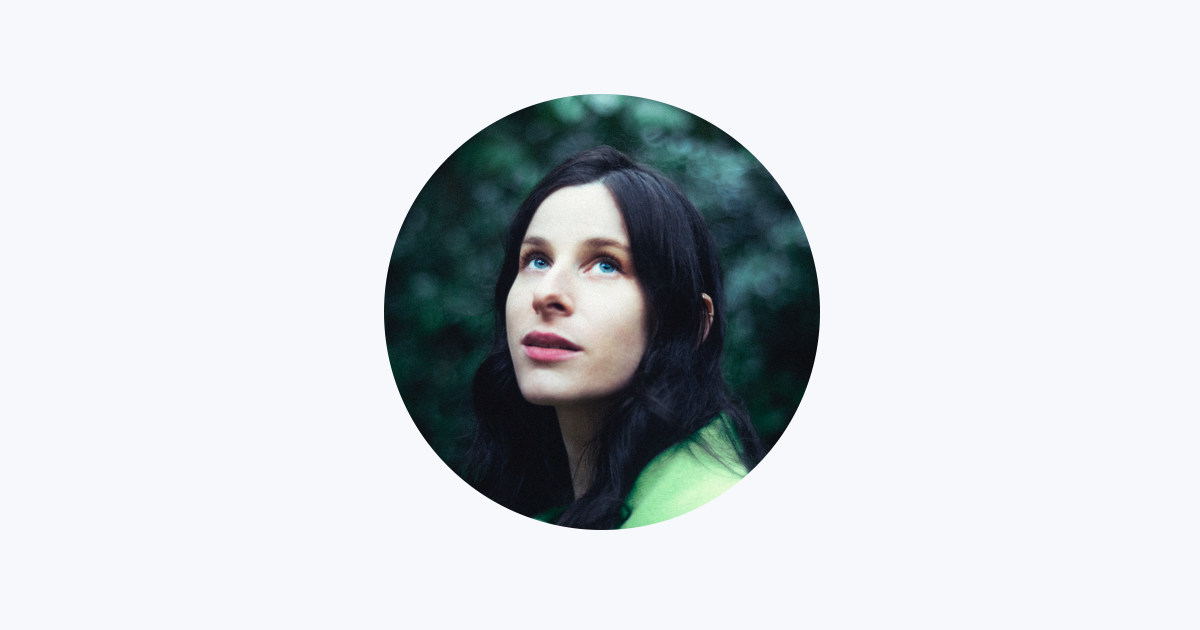 ‎Buzzy Lee - Apple Music