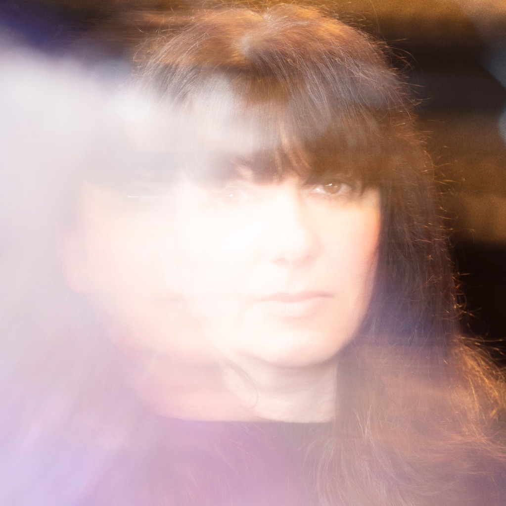 EMMA ANDERSON songs and albums | full Official Chart history