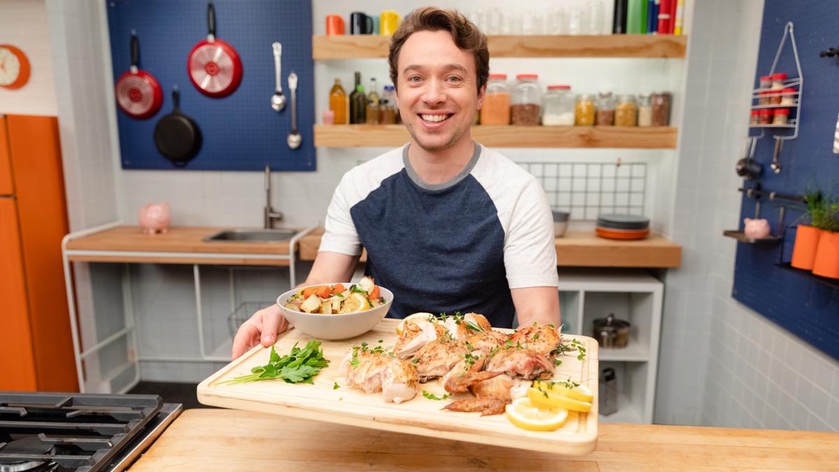 Whole Chicken 101 - Struggle Meals (Season 9, Episode 6) - Apple TV