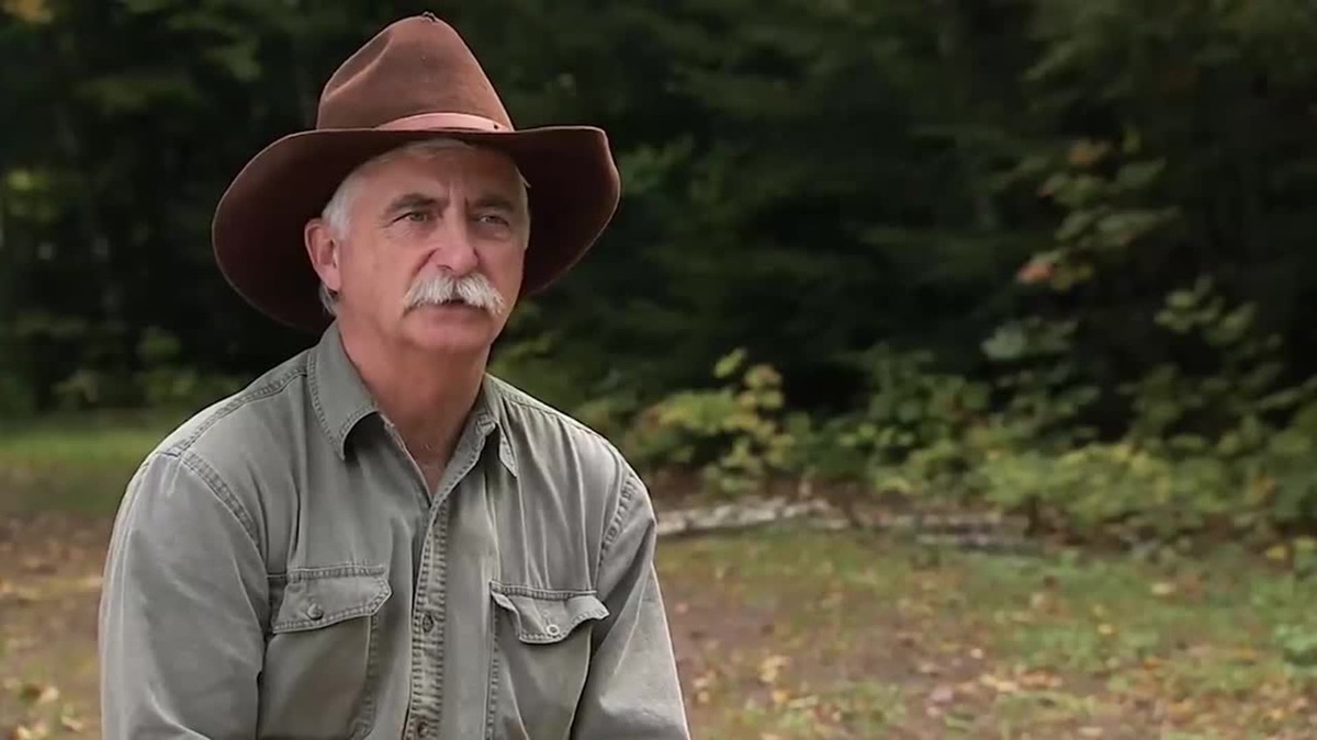 Renee and Kiani - Mantracker (Season 7, Episode 11) - Apple TV