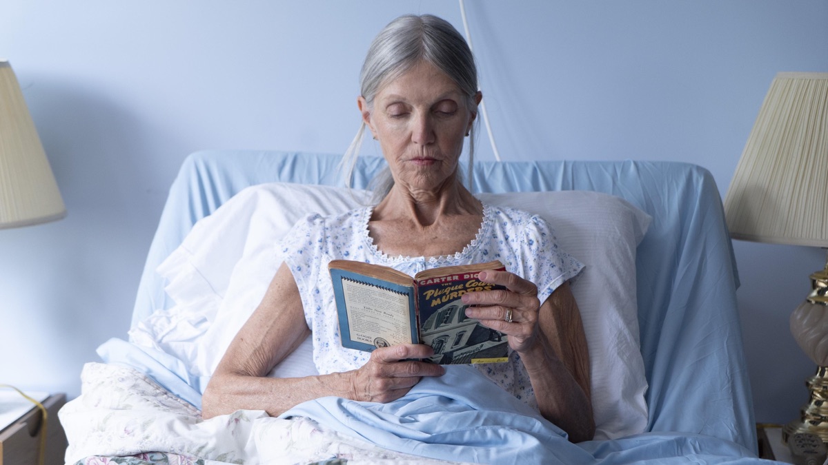 Curse of the Dybbuk Box - El museo embrujado (temporada 1, episodio 9 ...