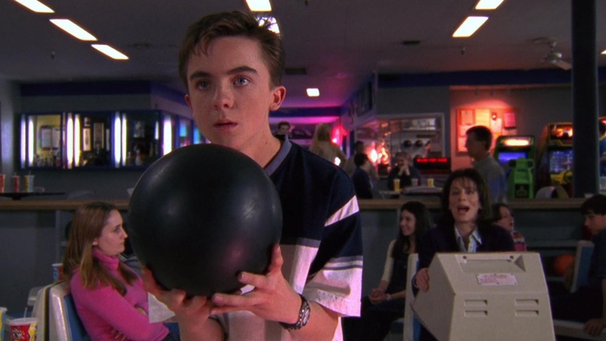 ‎Bolos - Malcolm in the Middle (temporada 2, episodio 20) - Apple TV (MX)