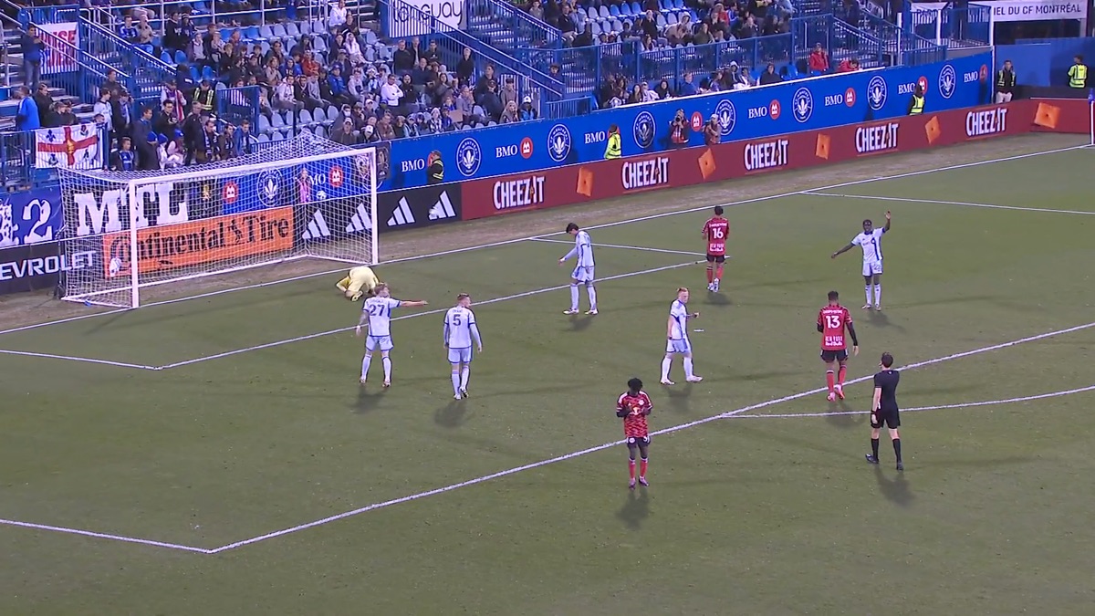 ‎Save: T. Gillier vs. RBNY, 85' - Watch MLS Highlights