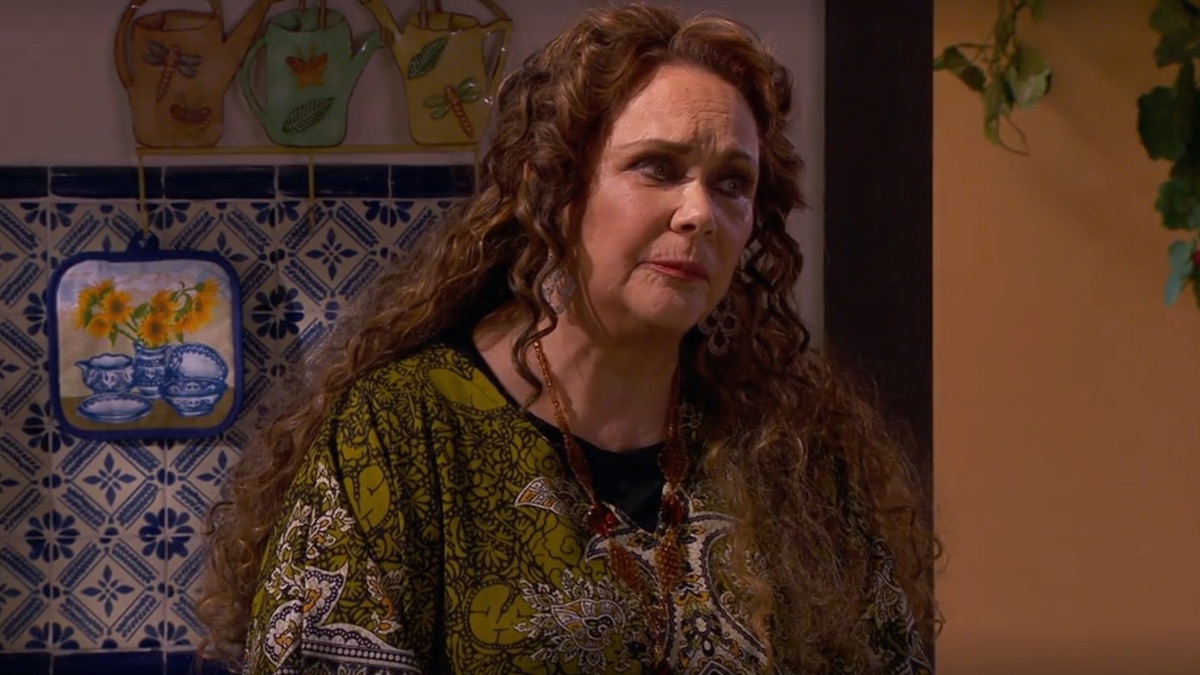 Simplemente María - Simplemente María (Season 1, Episode 18) - Apple TV