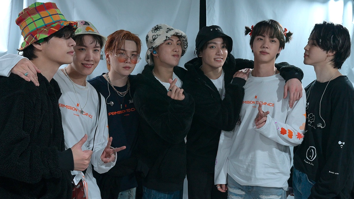 Welcome! - BTS Monuments: Beyond the Star (Season 1, Episode 5) - Apple TV