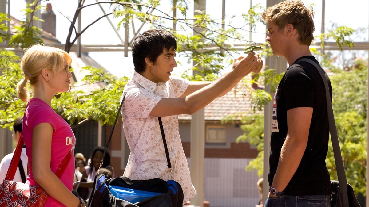 Warts and All - The Elephant Princess (Series 1, Episode 9) - Apple TV (UK)