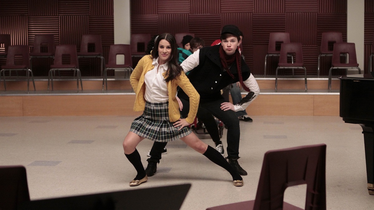 Showmance - Glee (Series 1, Episode 2) - Apple TV (QA)