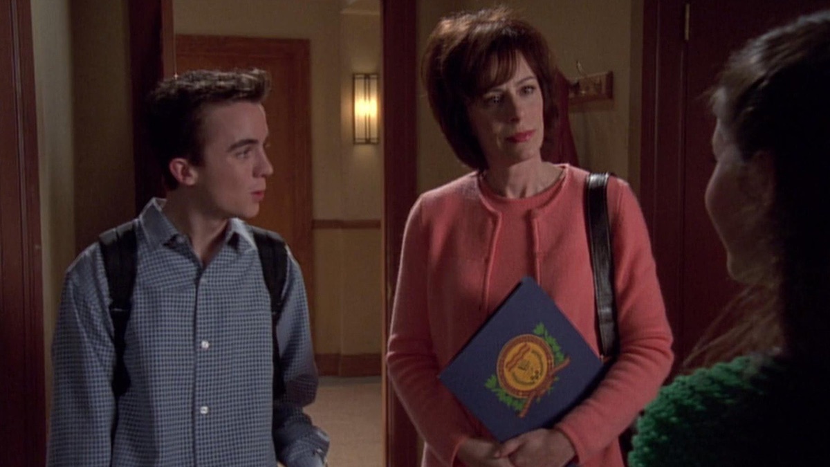 Malcolm Visits College – Malcolm In The Middle (Season 5, Episode 16 ...