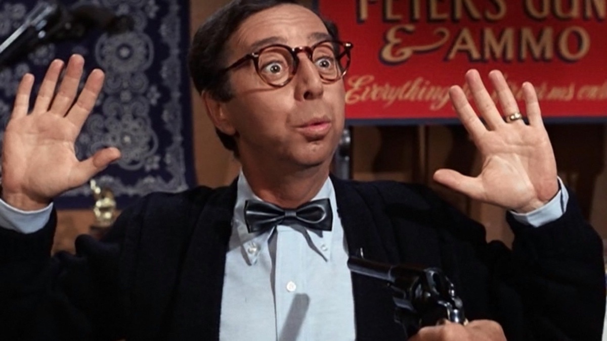 The Great Train Robbery - Batman (Season 3, Episode 22) - Apple TV