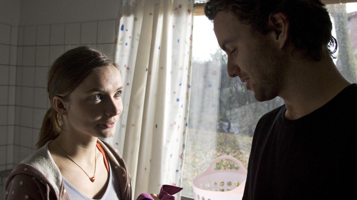 Room 205 - Apple TV (DK)