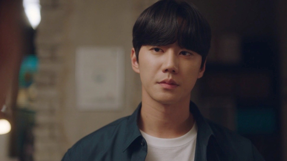 The broken promise - May I Help You? (Series 1, Episode 8) - Apple TV (BE)