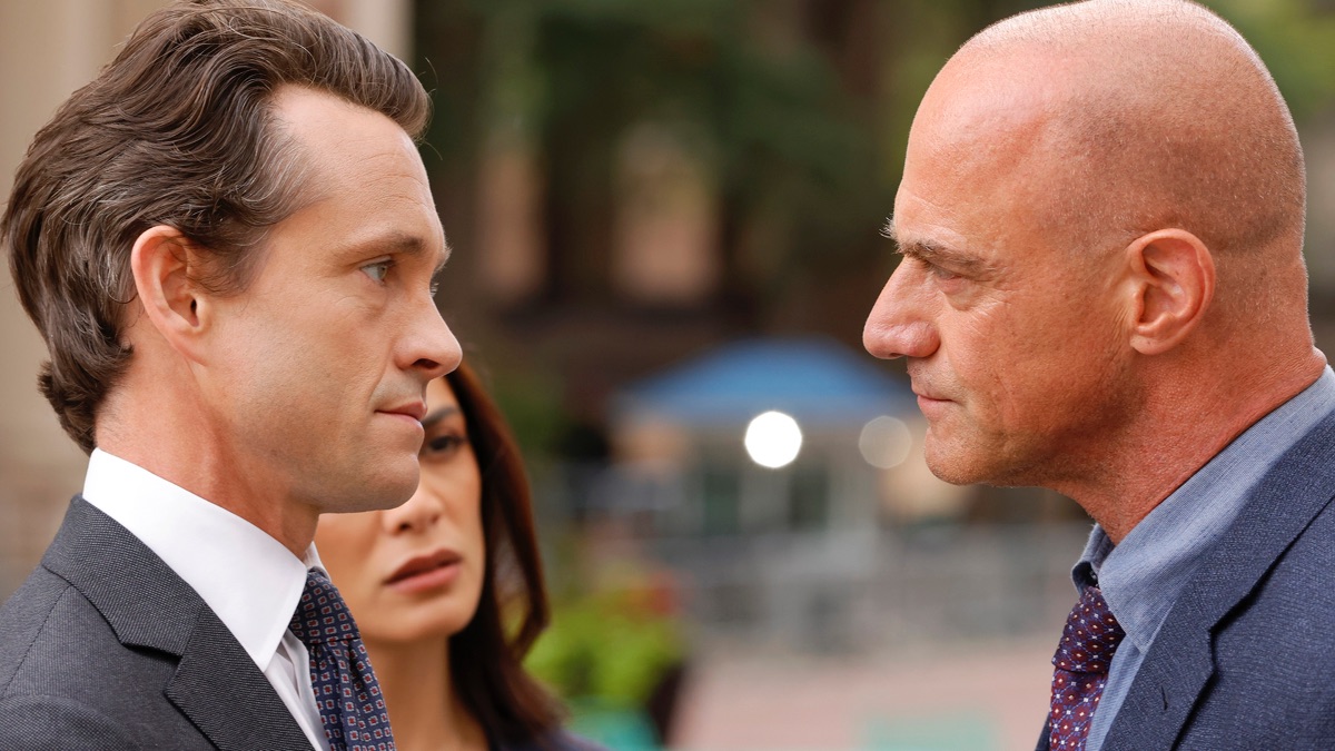 ‎Gimme Shelter -- Part 3 - Law & Order (Series 22, Episode 1) - Apple ...