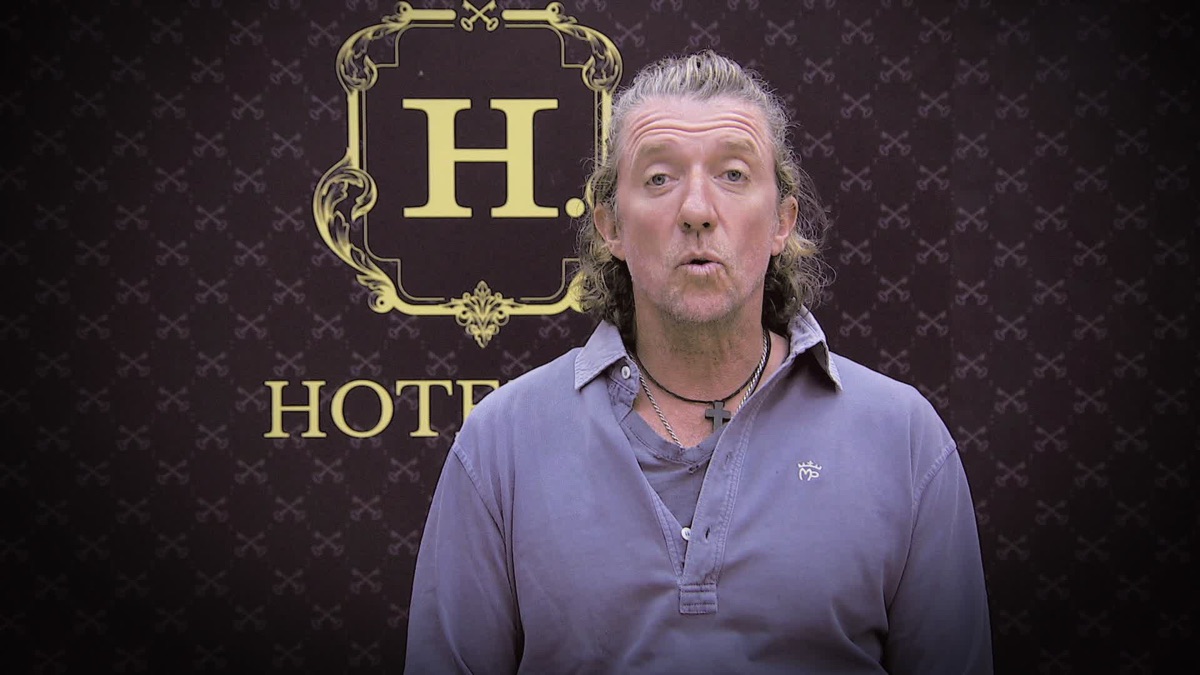 Episode 43 - Hotel VIP (Season 1, Episode 43) - Apple TV