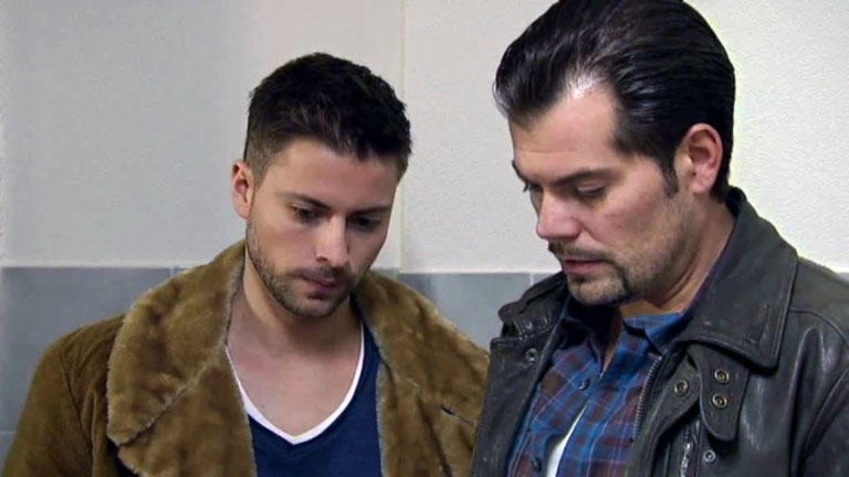 Leon ist wieder in Berlin - GZSZ (Staffel 2012, Folge 4977) - Apple TV (DE)