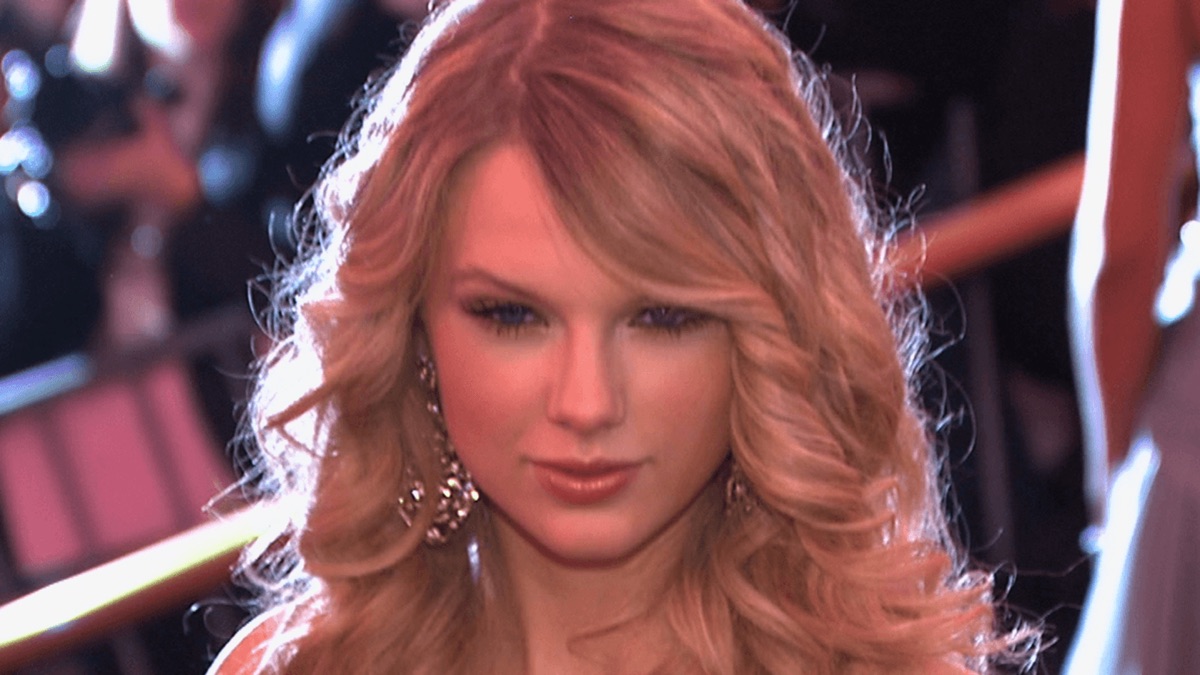 Taylor Swift - Superstar - Apple TV (CA)