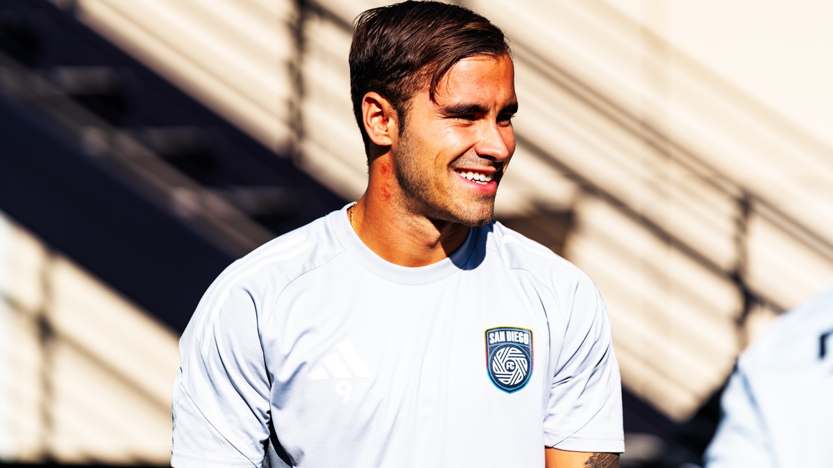 Get to Know Tomás Ángel・San Diego Insider（シーズン2025、第1話） - Apple TV (日本)