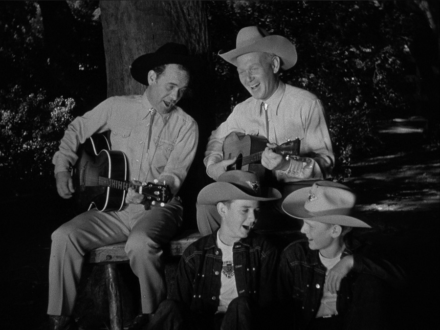 The 'Triple R' - The Adventures of Spin and Marty (Season 1, Episode 1 ...