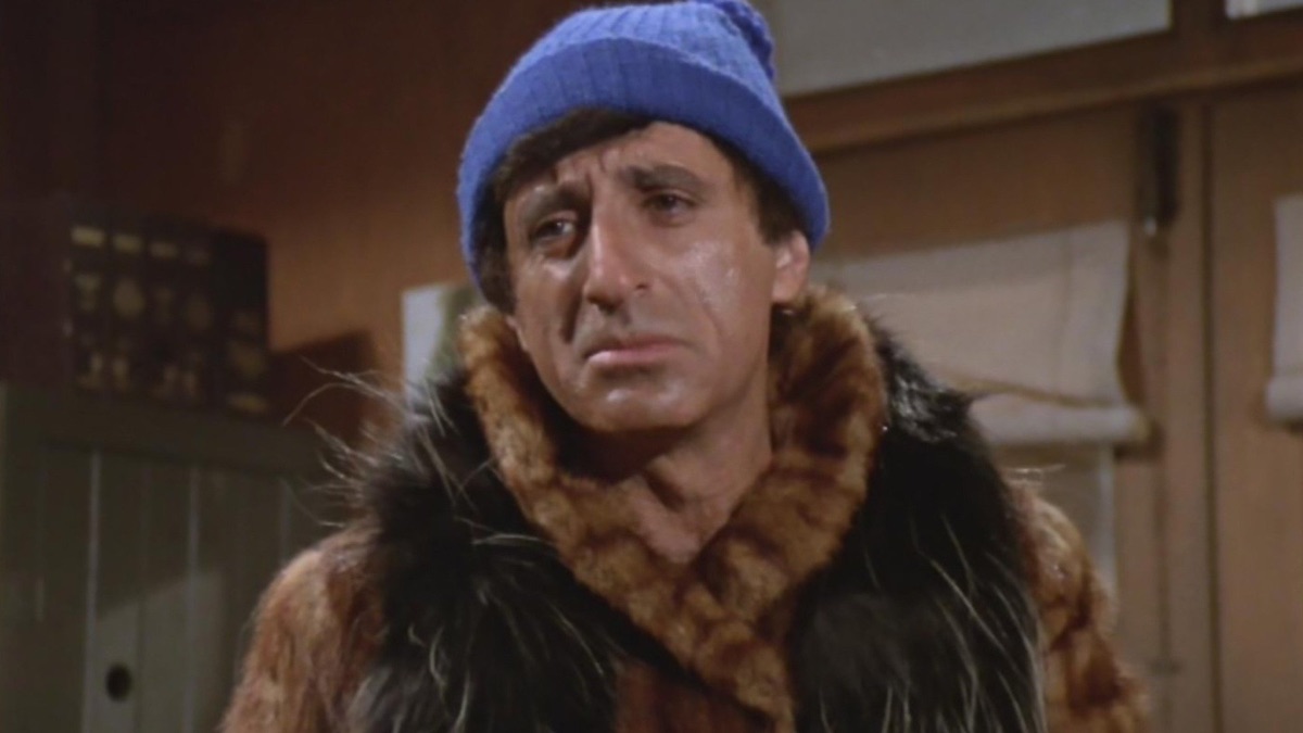 None Like It Hot - M*A*S*H (Season 7, Episode 7) - Apple TV