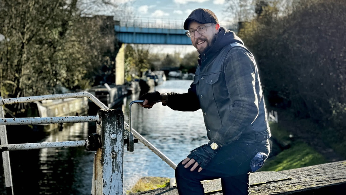 Cowley to Hunton Bridge - Canal Boat Diaries (Series 6, Episode 9) - Apple TV (UK)