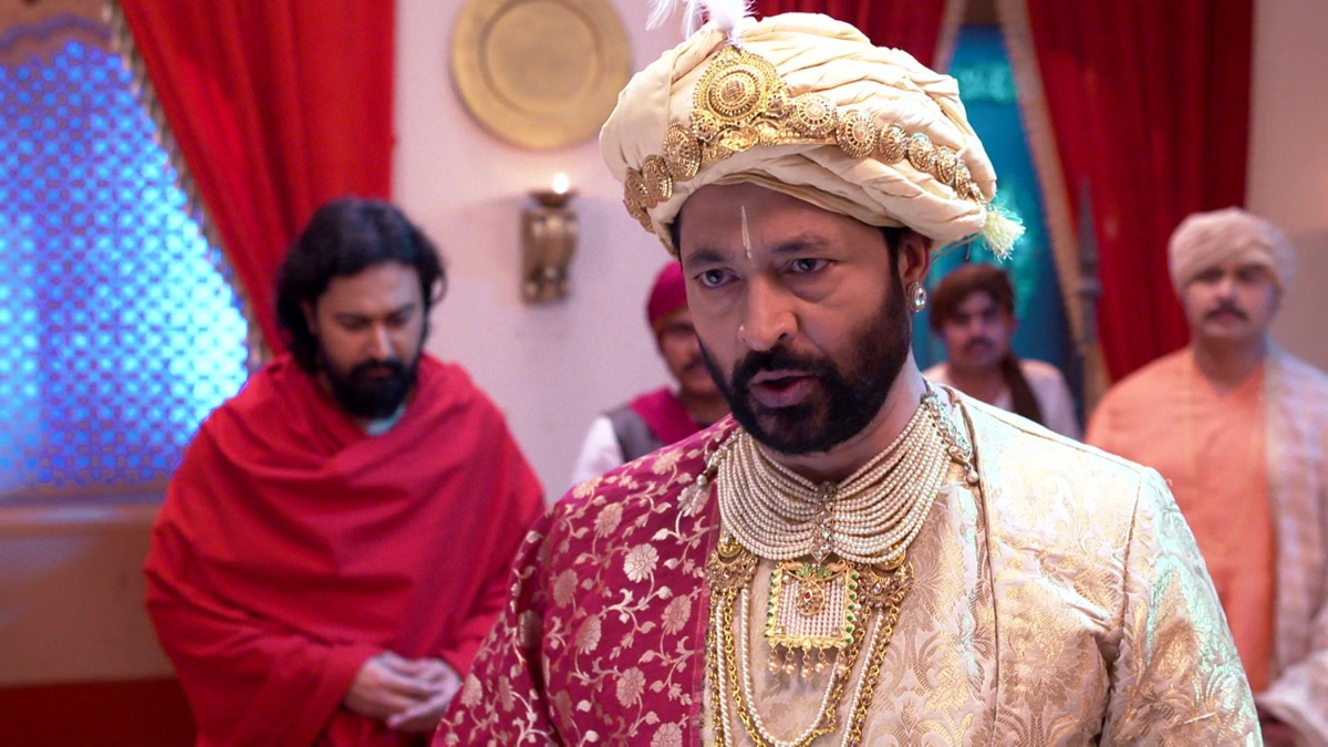 Maharaja Punishes Ramprasad - Ramprasad (Season 1, Episode 220) - Apple TV