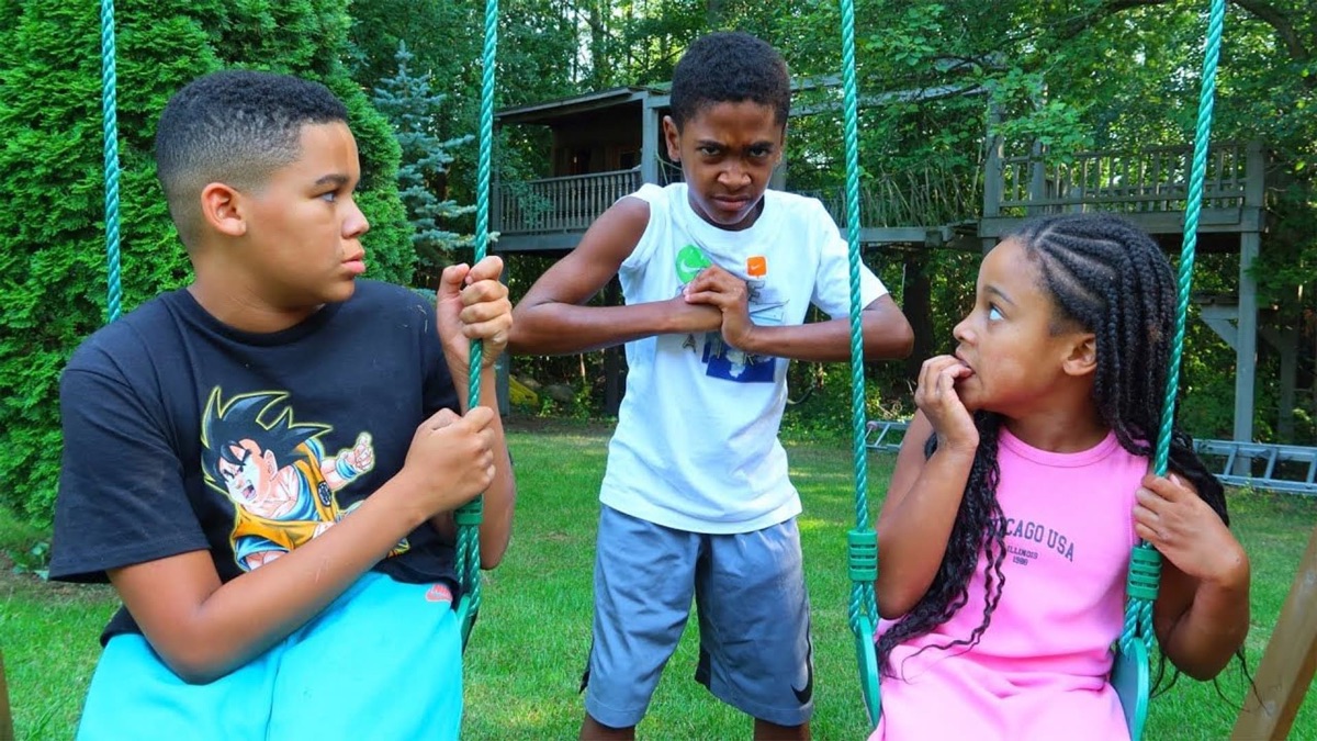 ‎The Bully Is Back, He Came to the Playground – Rush Studios (Season 2 ...