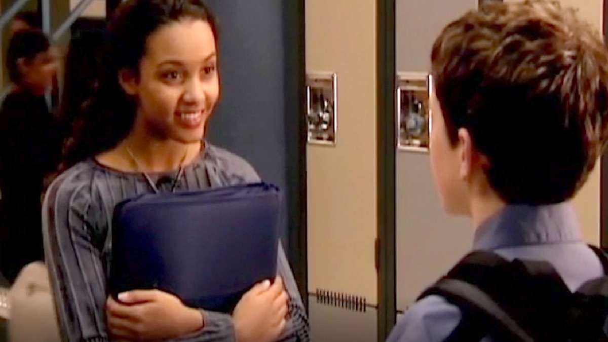 The Homecoming - Edgemont (Season 4, Episode 1) - Apple TV