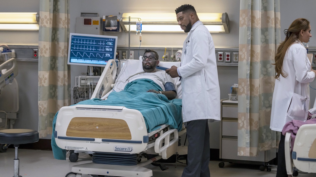 Grabby Hands - New Amsterdam (Season 5, Episode 5) - Apple TV