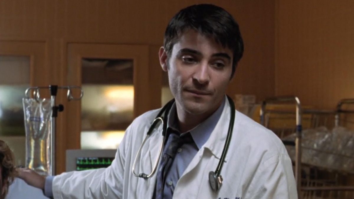 ‎Tell Me Where It Hurts - ER (Series 9, Episode 7) - Apple TV (AR)