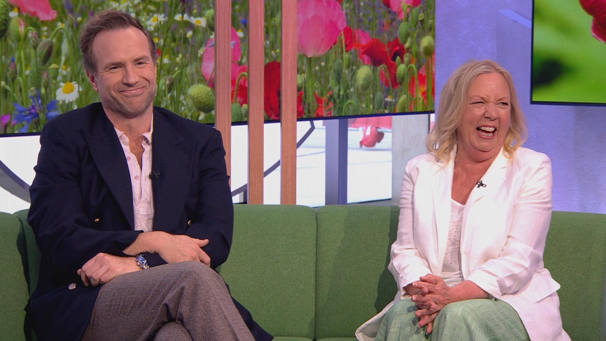 20/05/2024 - The One Show - Apple TV (UK)