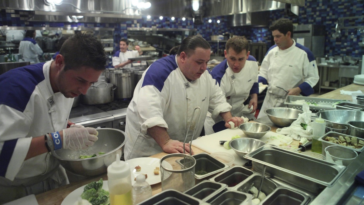 ‎18 Chefs Compete - Hell's Kitchen (Series 10, Episode 1) - Apple TV (UK)