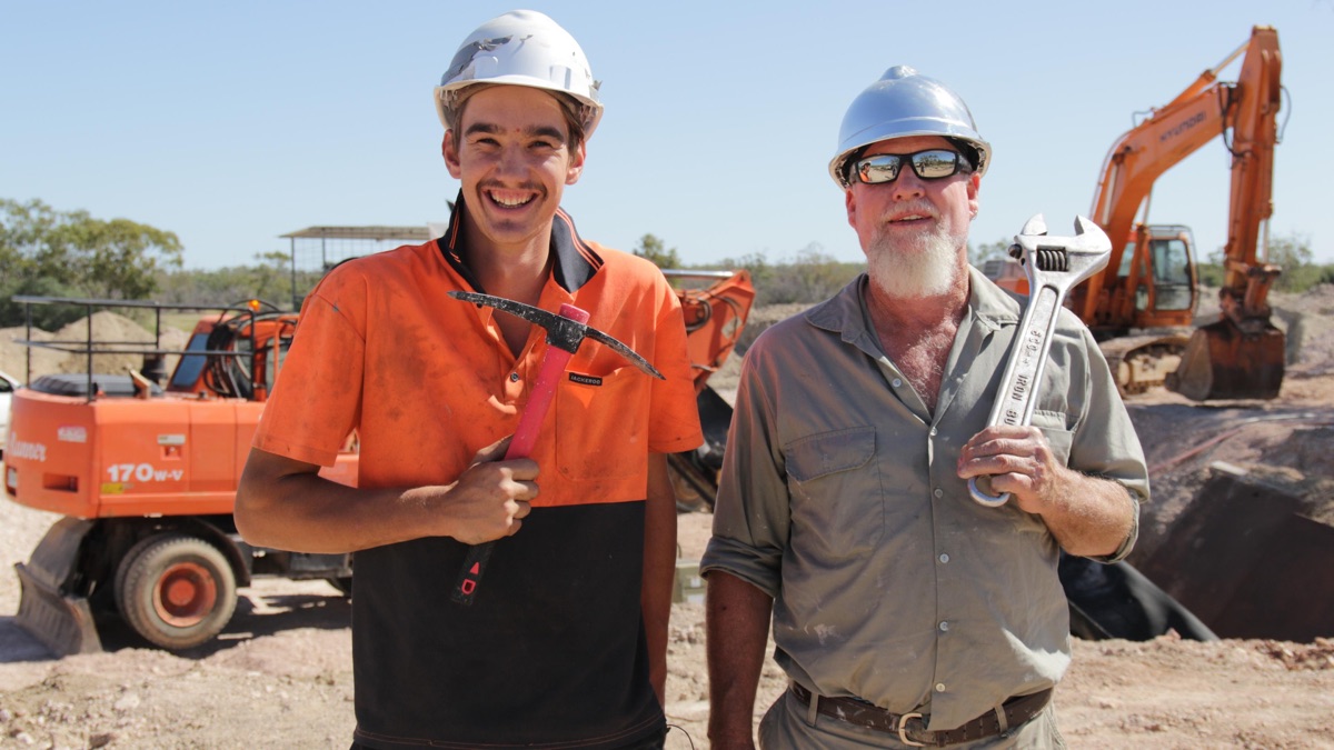 Grounded – Outback Opal Hunters (Season 5, Episode 8) - Apple TV (AU)