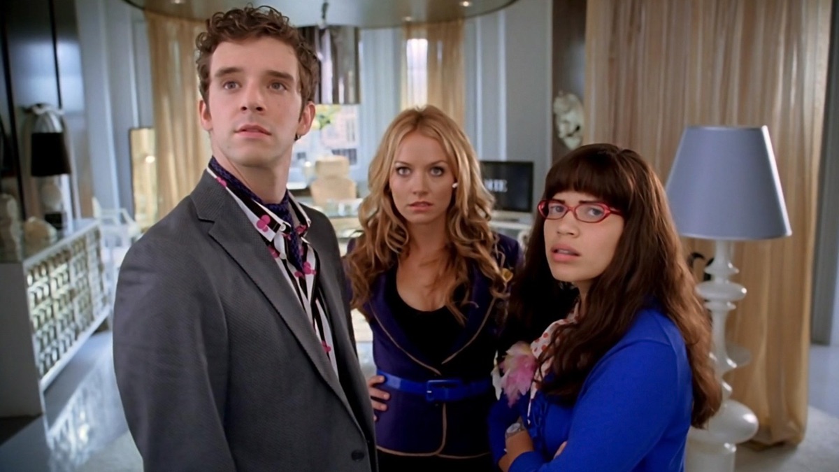 ‎Crímenes de la moda - Betty, mi fea bella (temporada 3, episodio 3 ...