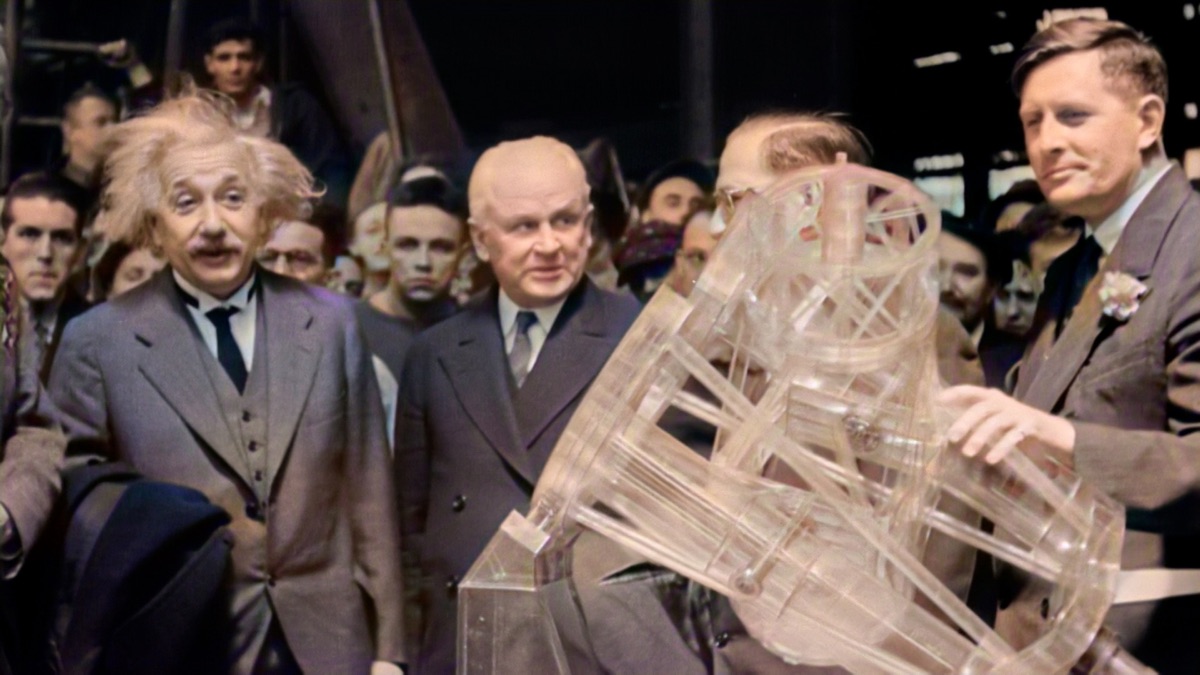 ‎Science & Wonder Weapons - Hitler's Treasure Hunters (Series 1 ...