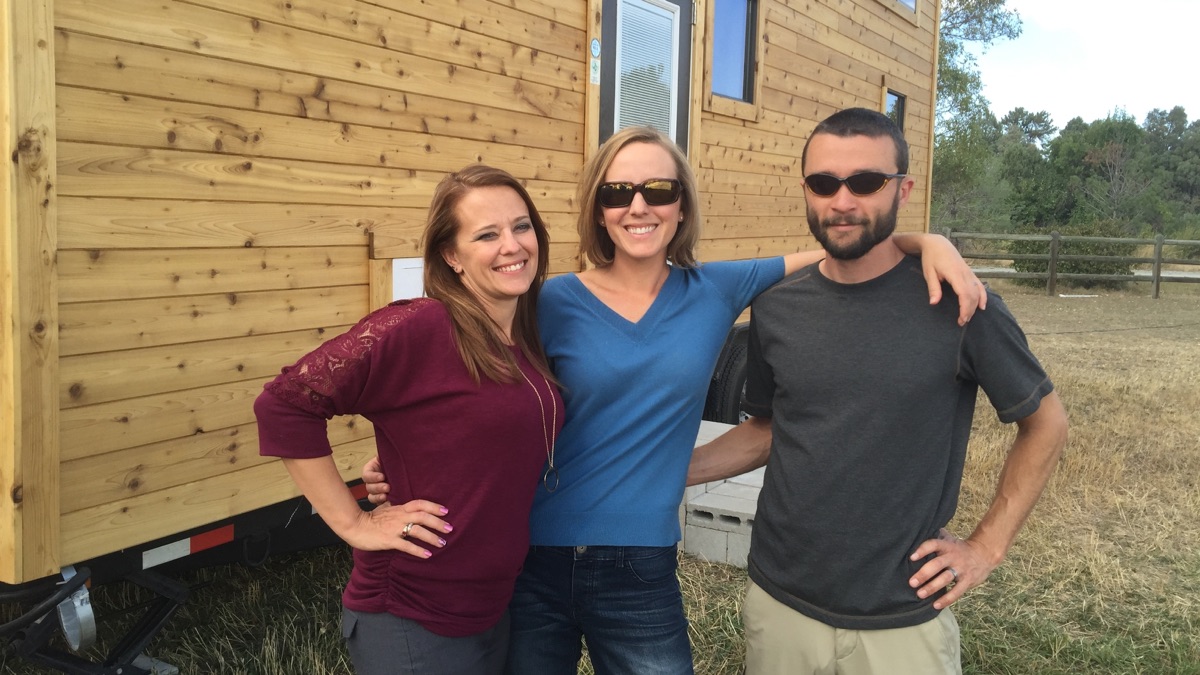 Dreams of Downsizing - Tiny House Hunters (Season 3, Episode 1) - Apple TV