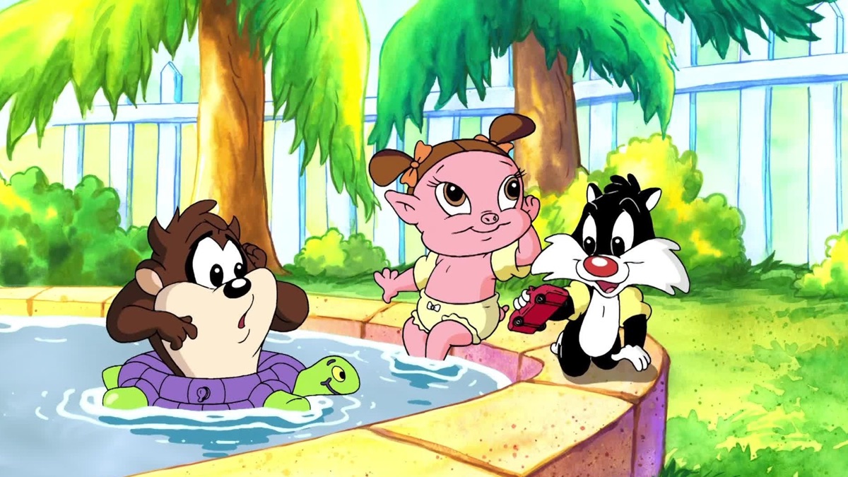 Baby Looney Tunes Petunia The Piggy Bank