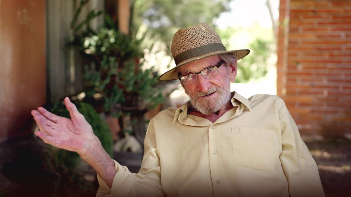 A Tale Of Two Thieves - Apple TV (AU)